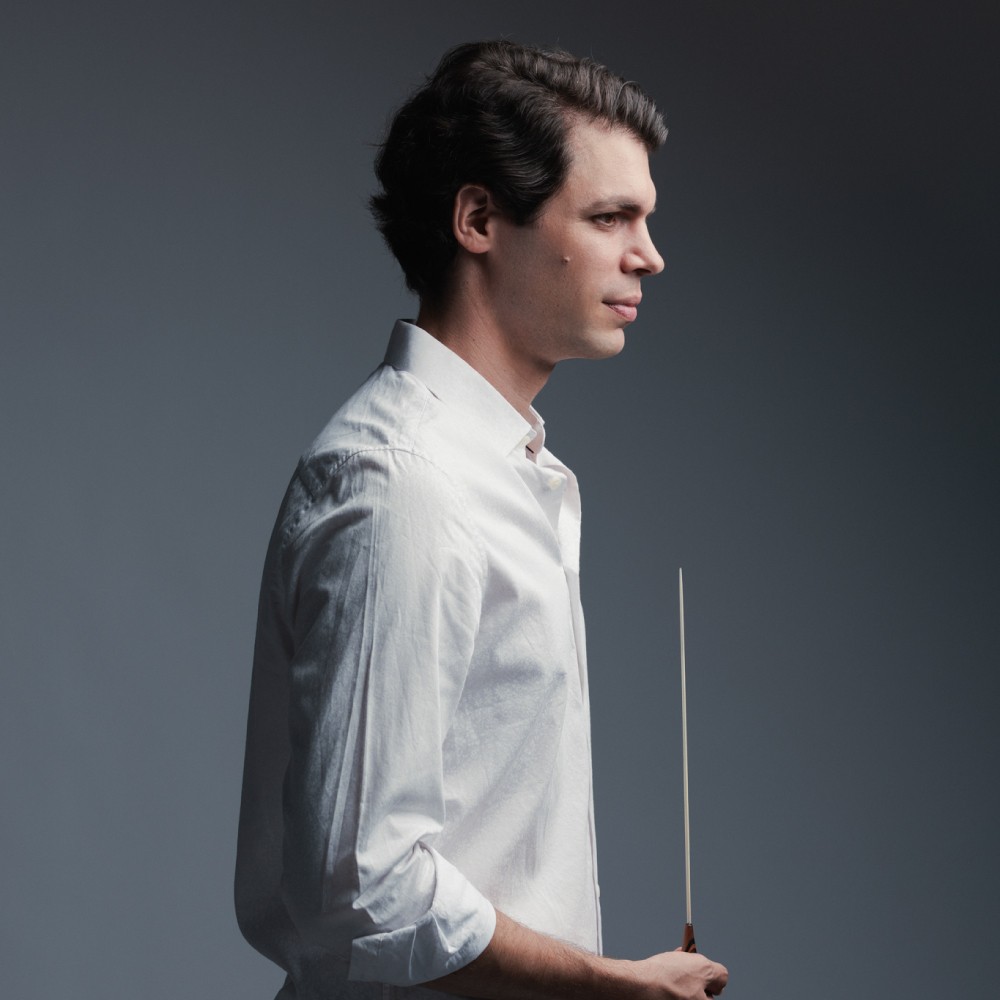 Conductor Alex Amsel | LocksBridge Artist Management